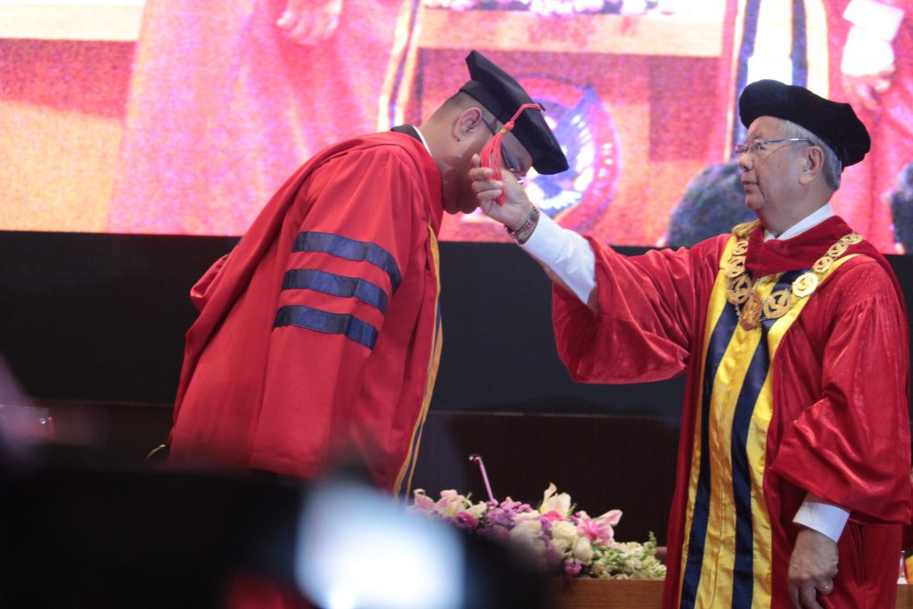 UPH XXXIV Graduation: Prepares Students for the Industry 4.0 Era - UPH ...